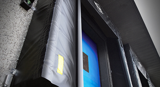 Gapmaster™ Dock Shelter With Greater Sealing Efficiency | Rite-Hite