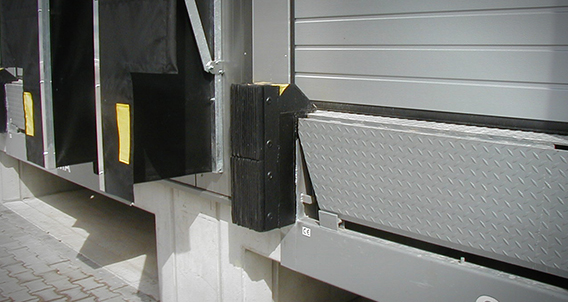 Laminated Loading Dock Bumpers with Reinforced Rubber Slats | Rite-Hite